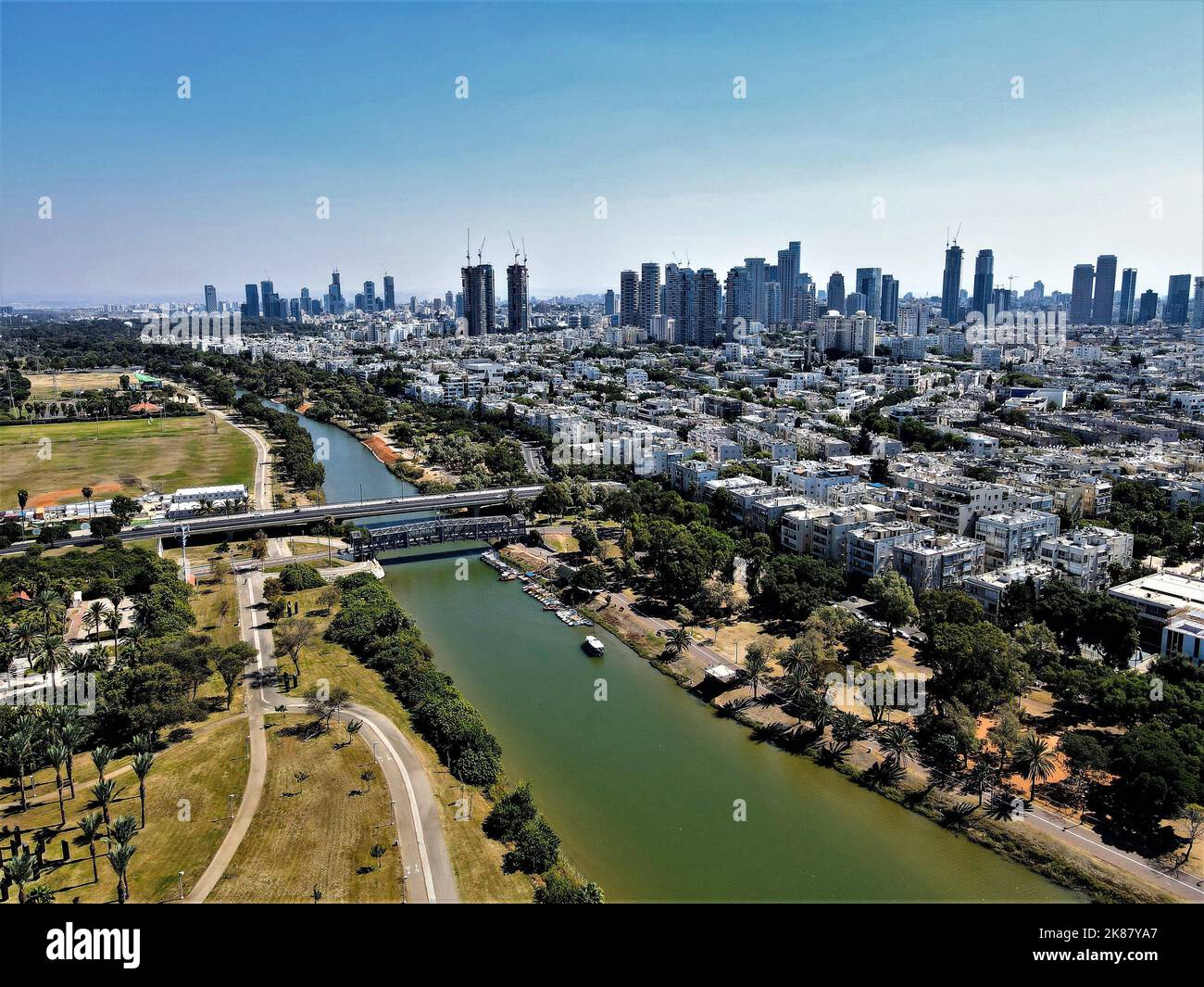 A bird's eye view of the Albert Park Circuit in the daytime Stock Photo ...