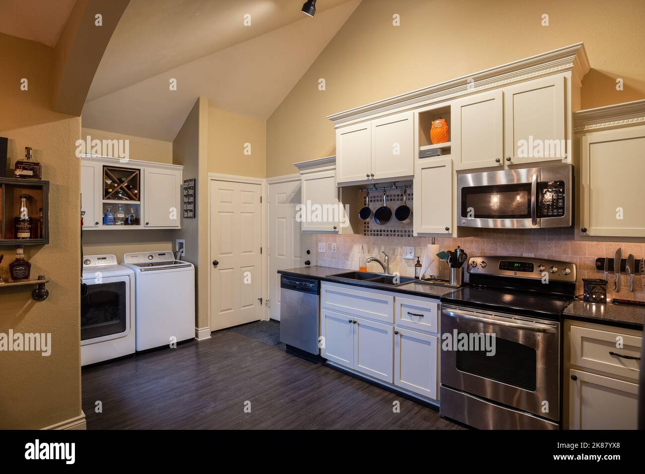 Washing the gas stove hi-res stock photography and images - Alamy