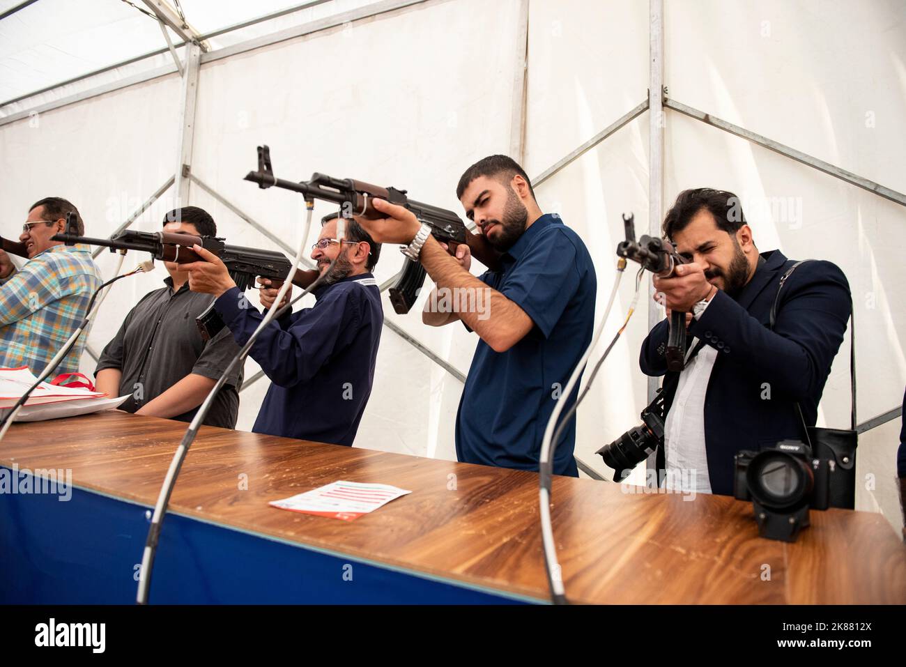 Tehran, Tehran, Iran. 20th Oct, 2022. Iranian visitors practice ...