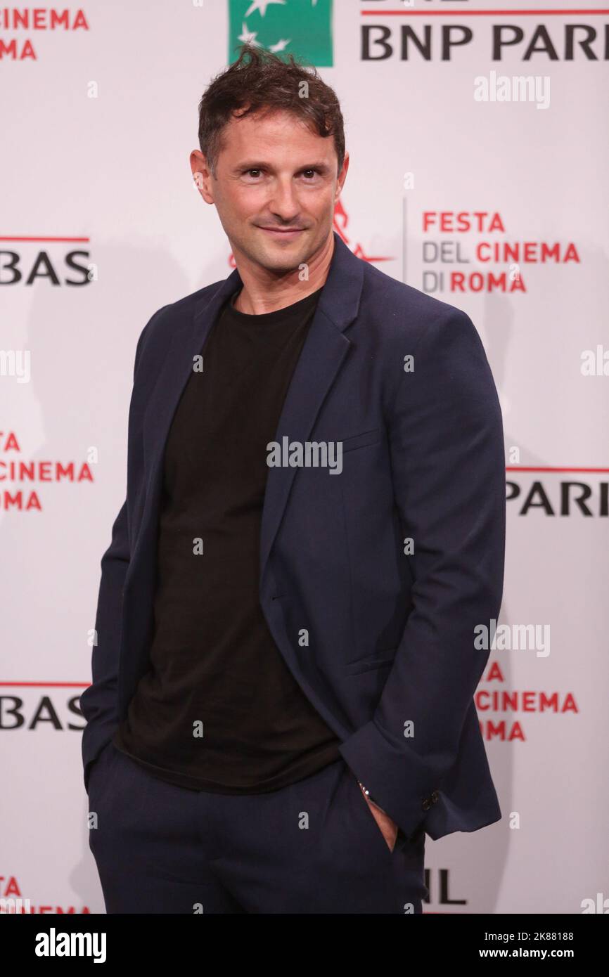 Tutto si trasforma hi-res stock photography and images - Alamy