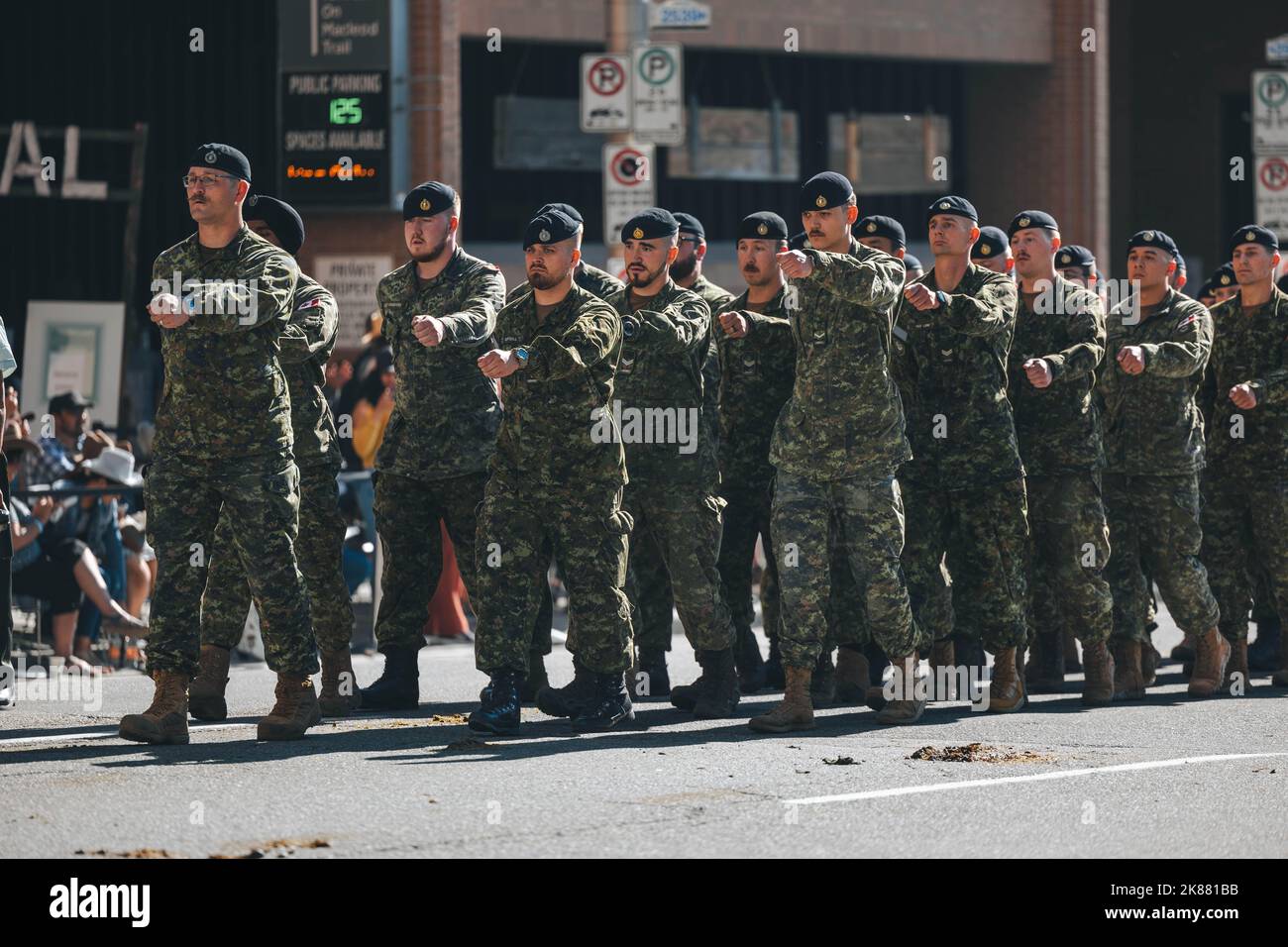 Marching uniform hi-res stock photography and images - Alamy