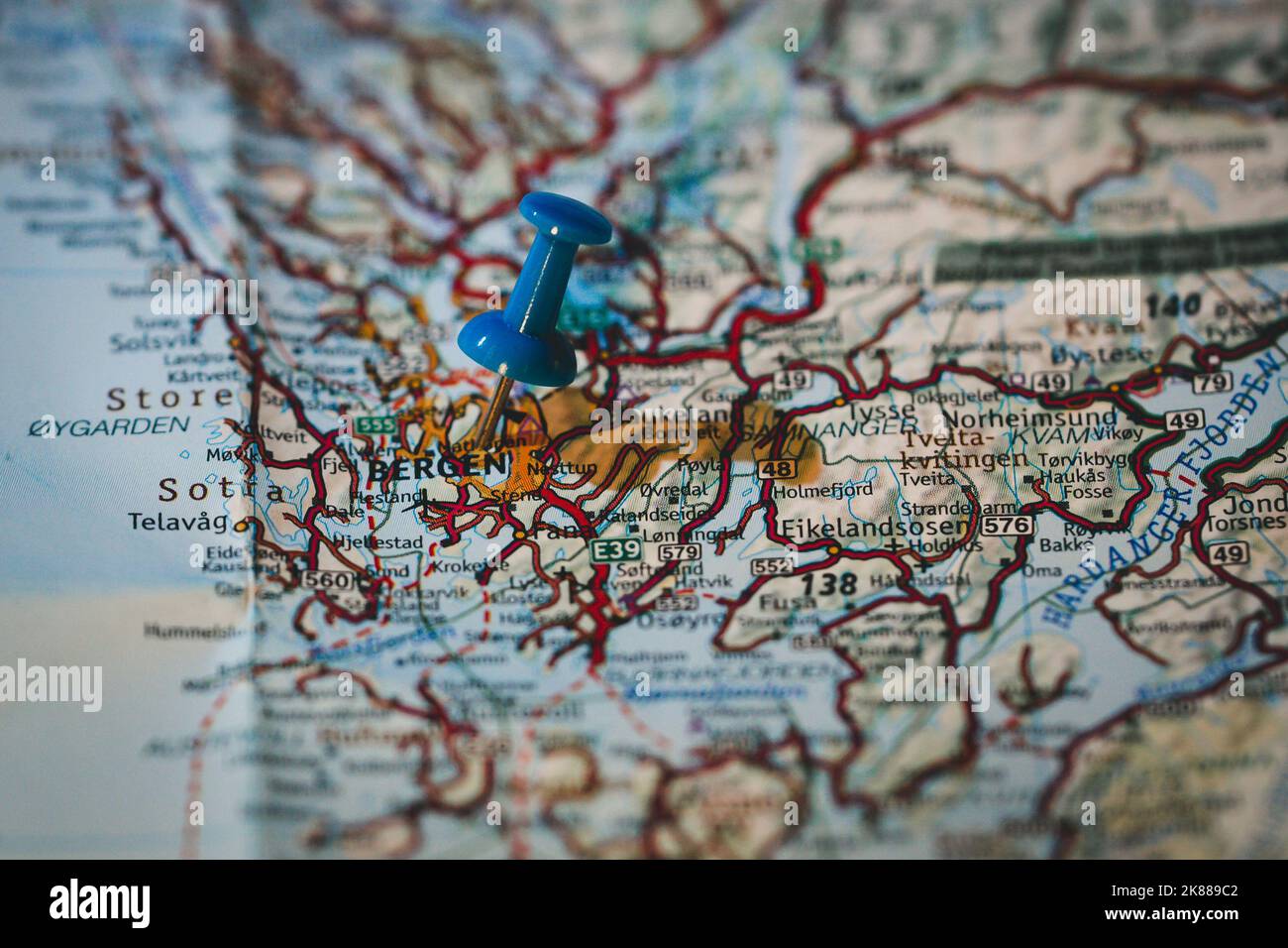Bergen, Norway. Blue pinhead on map Stock Photo - Alamy