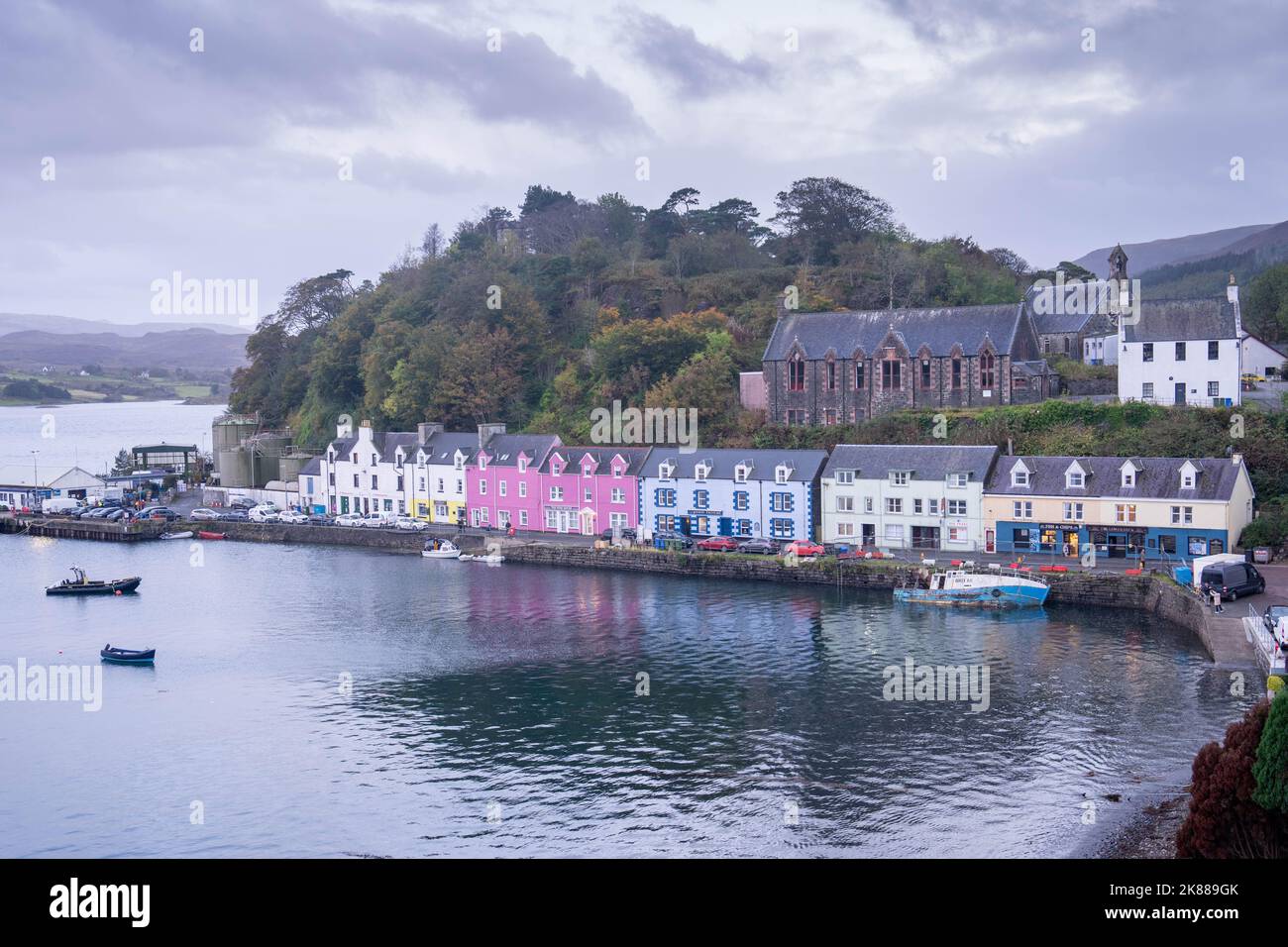 A view of Portree Harbour on the Isle of Skye Stock Photo - Alamy