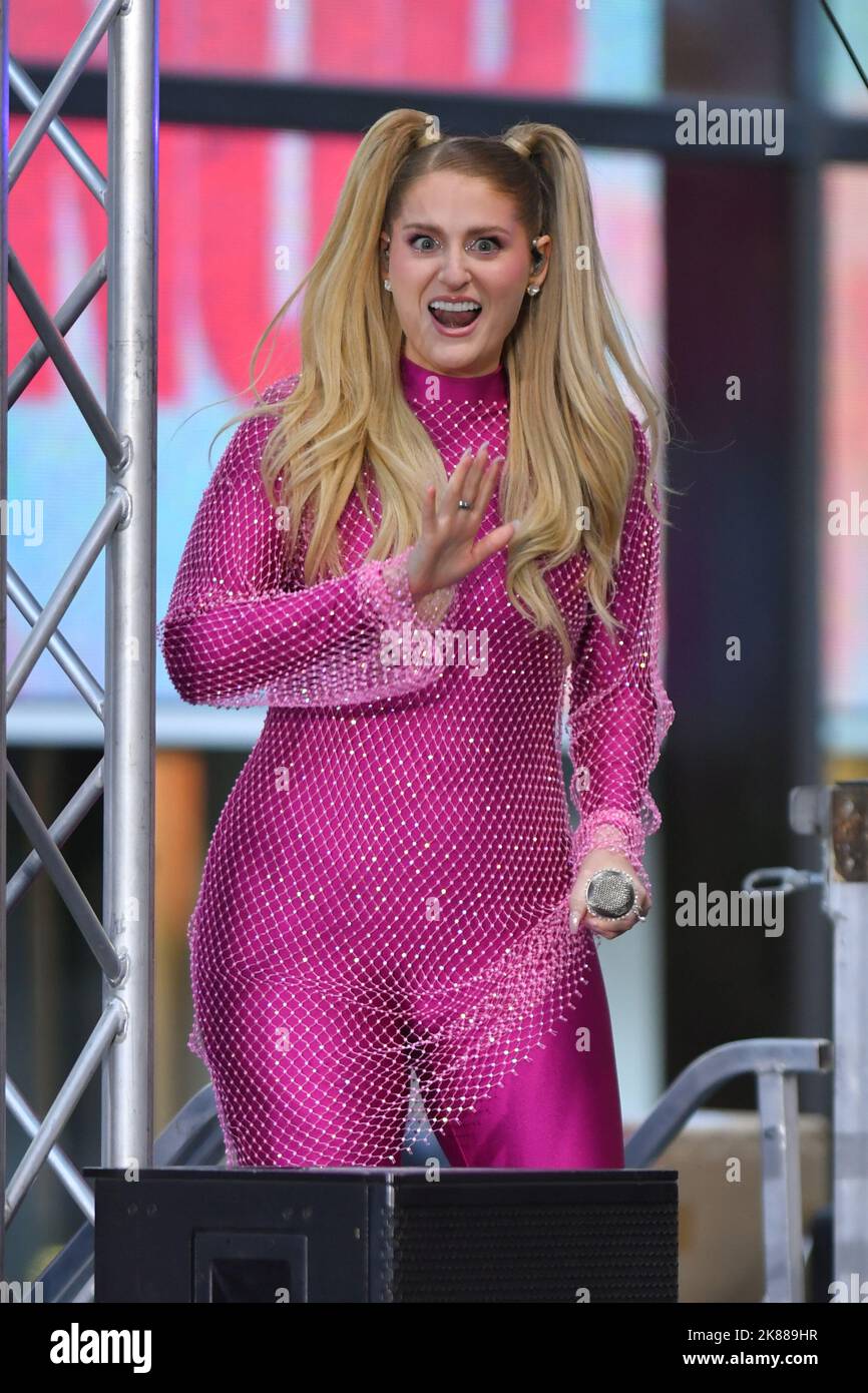 Megan trainor hi-res stock photography and images - Alamy