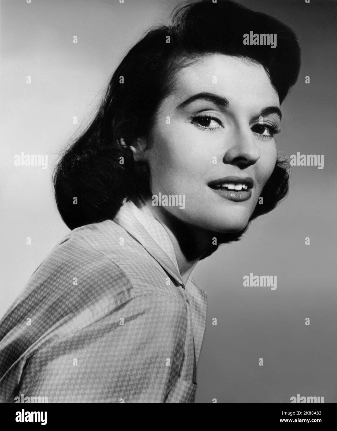 Dianne Foster Actress 01 May 1957 **WARNING** This Photograph is for ...