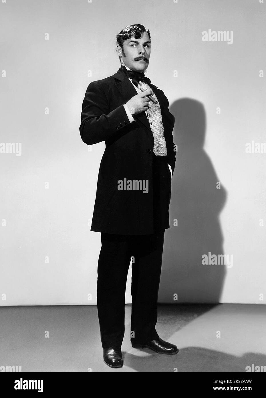 Brian Donlevy Actor 01 May 1937 **WARNING** This Photograph is for ...