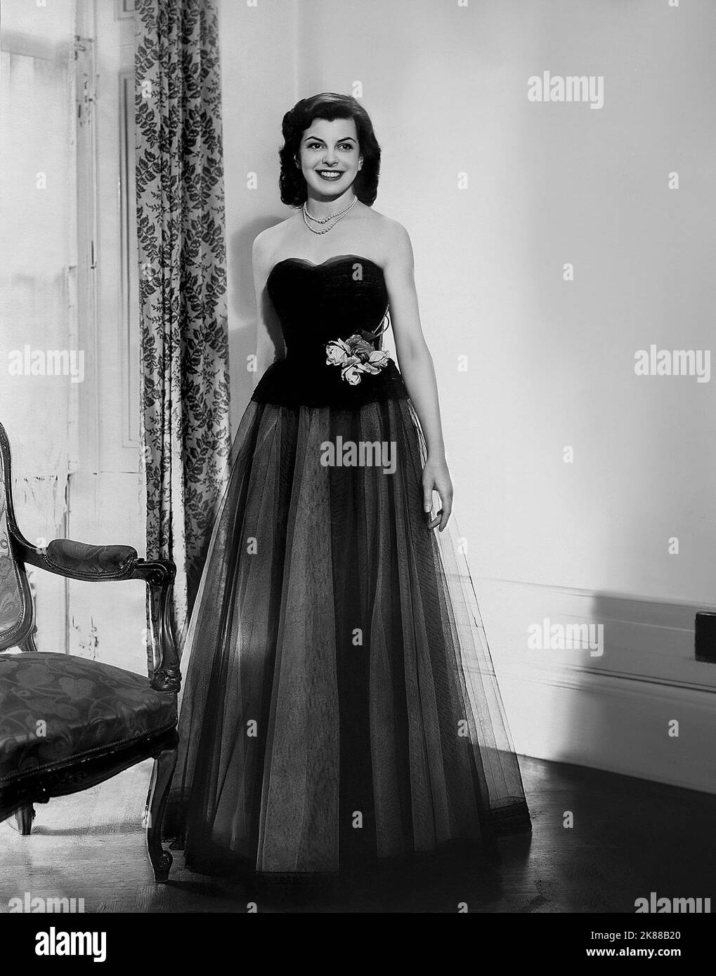 Joan Rice Actress 01 May 1950 **WARNING** This Photograph is for ...