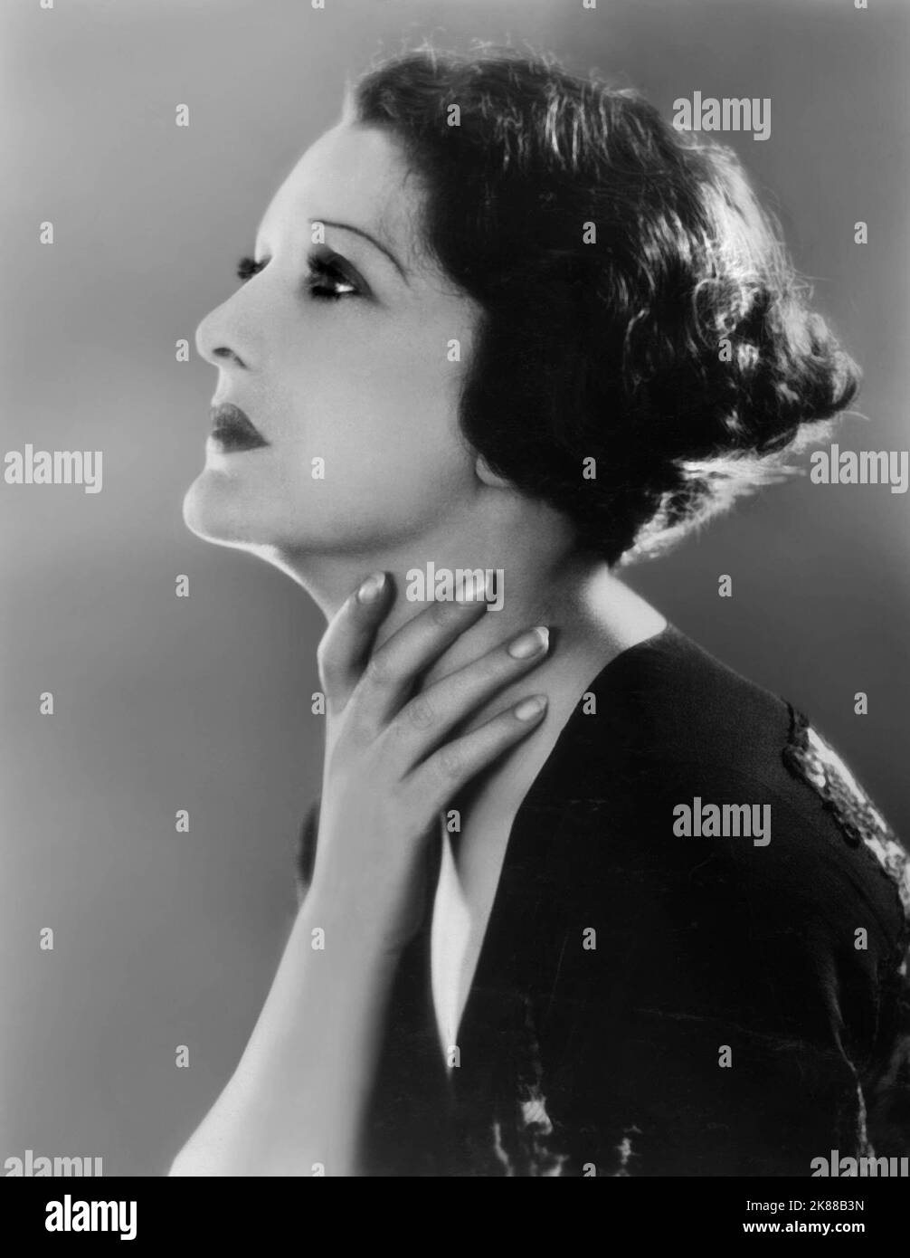 Anne Grey Actress 01 May 1933 **WARNING** This Photograph is for ...