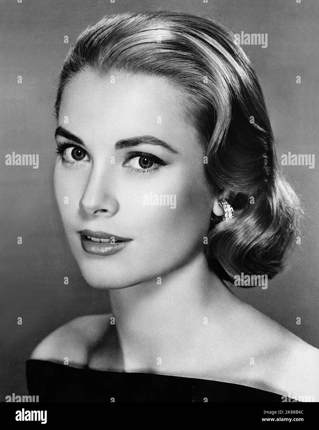 Grace Kelly Actress 01 May 1952 **WARNING** This Photograph is for ...