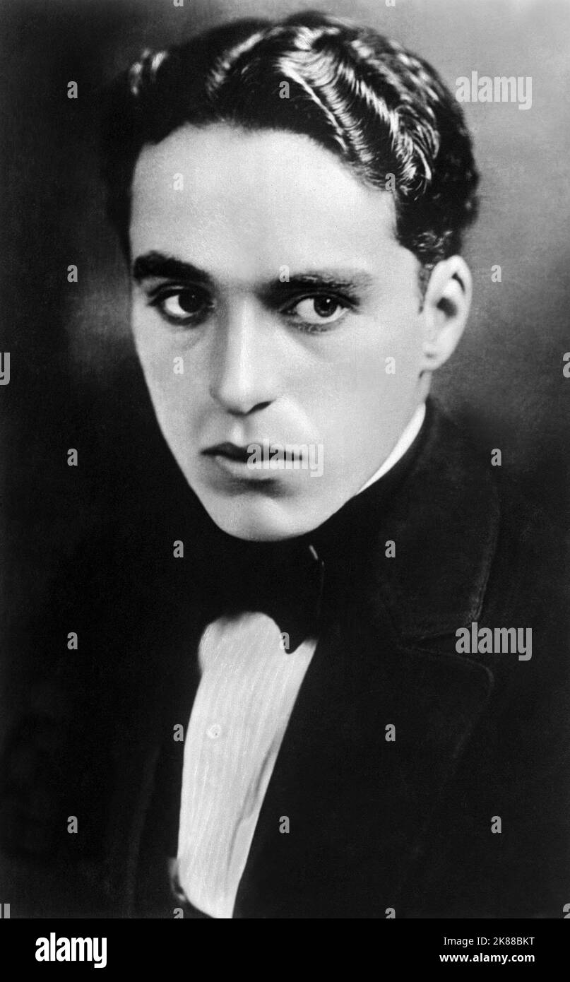 Charlie Chaplin Actor 01 May 1915 **WARNING** This Photograph is for ...