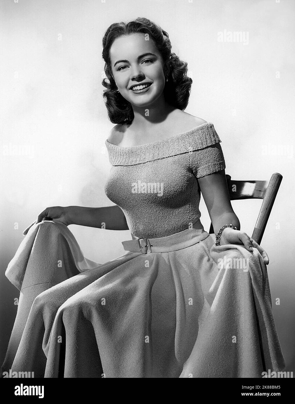 Terry moore actress 1952 hi-res stock photography and images - Alamy