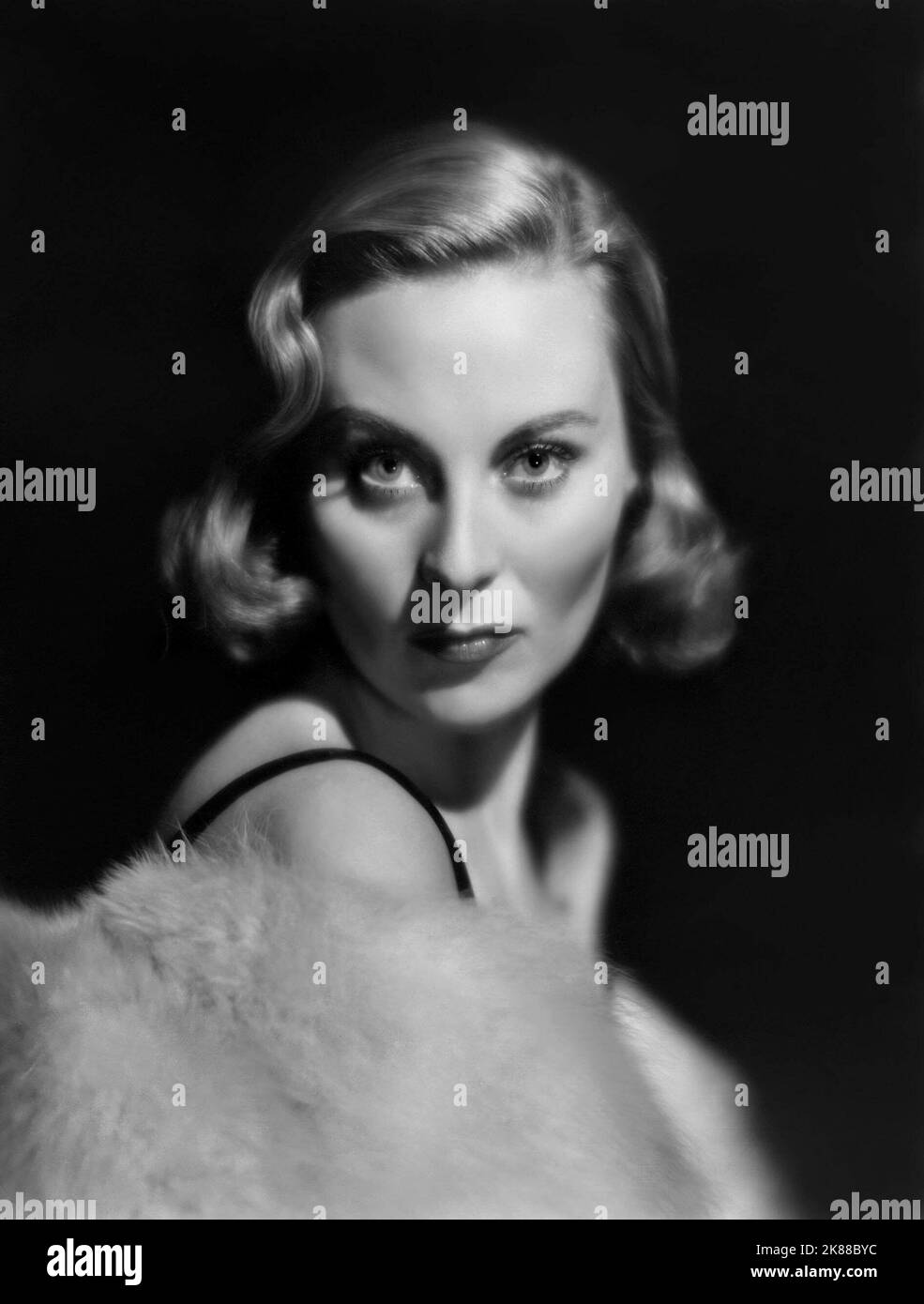 Michelle Morgan Attrice Calda