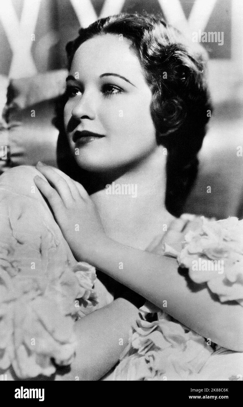 Evelyn Venable Actress 01 May 1935 **WARNING** This Photograph is for ...