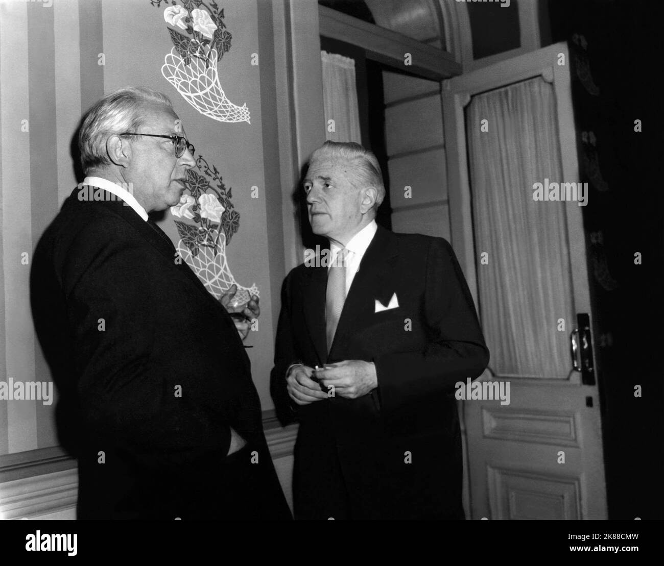 Alexander Korda, Anatole Litvak At Launch Of The Deep Blue Sea 01 May ...