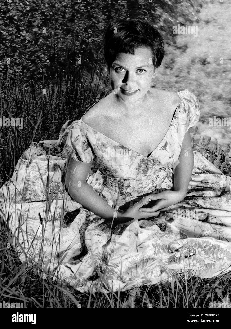 Ruth Stephan Actress 01 May 1958 **WARNING** This Photograph is for ...