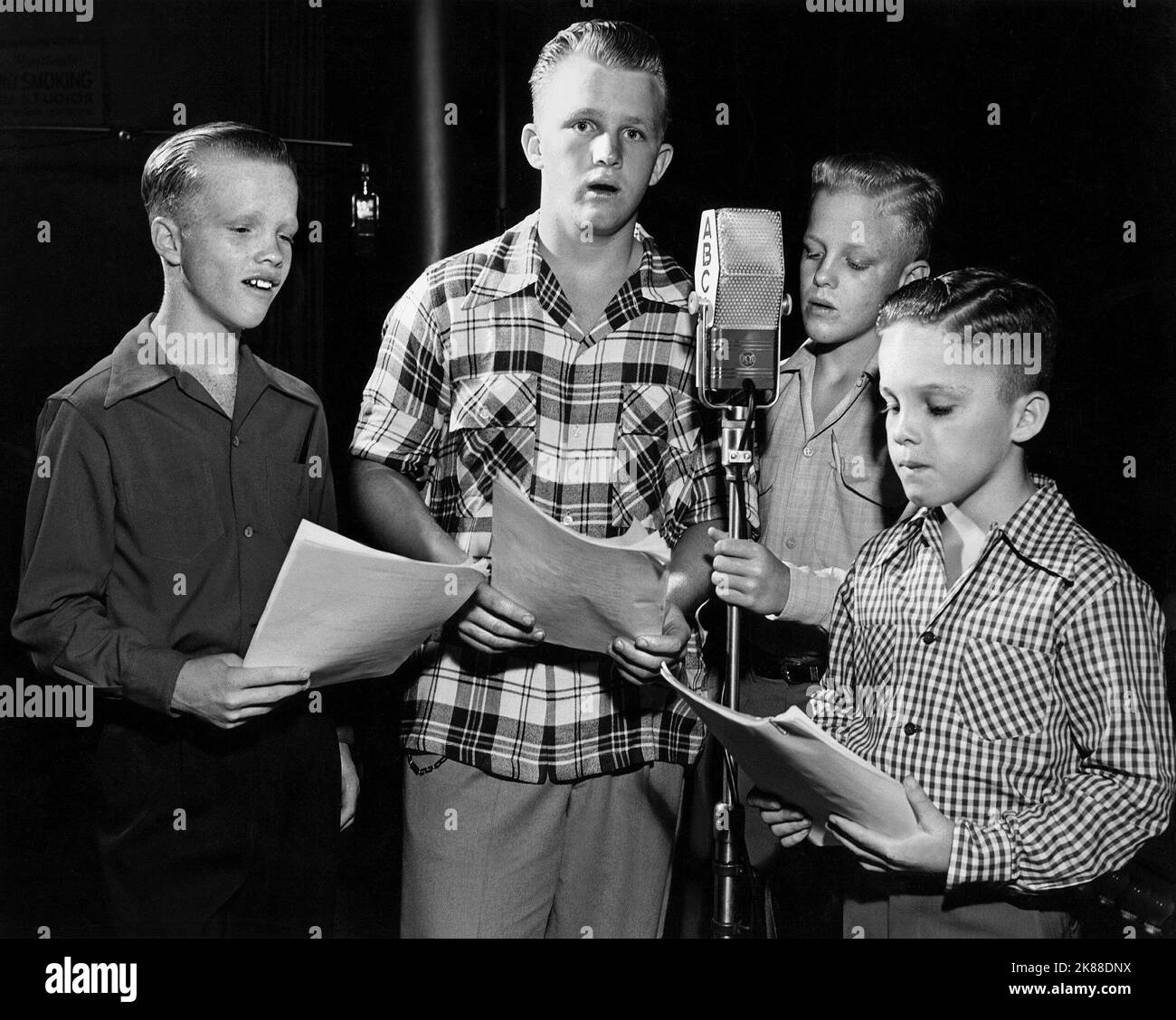 Lindsay crosby hi-res stock photography and images - Alamy