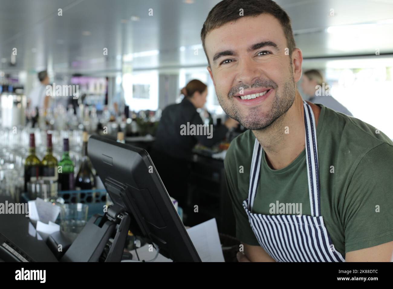Restaurant worker hi-res stock photography and images - Alamy