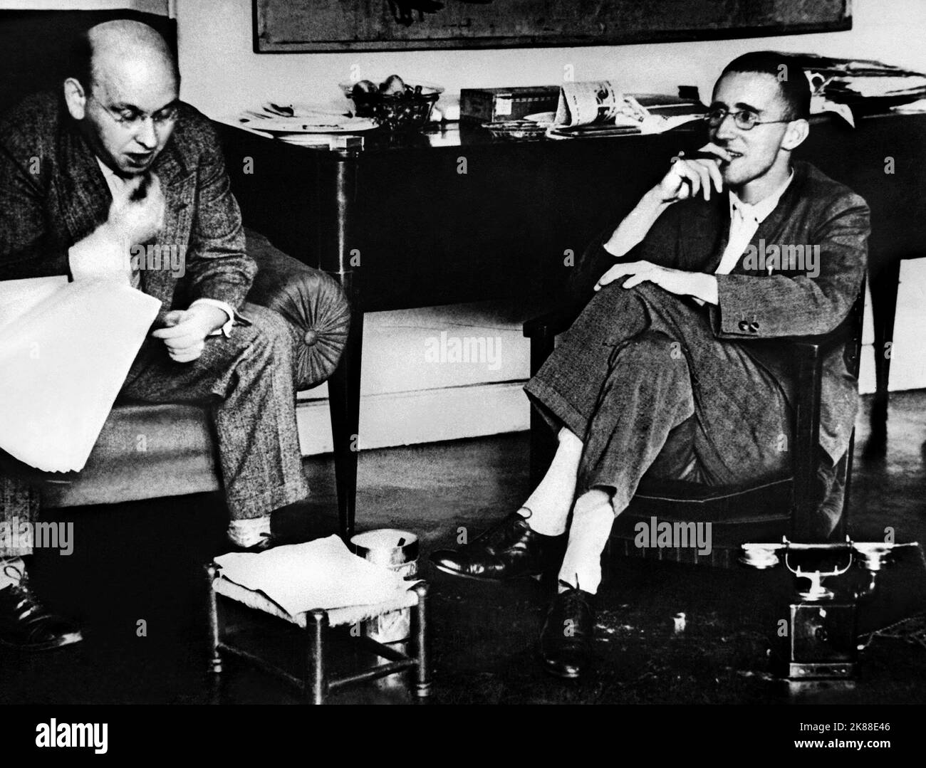 Bertolt Brecht Writer 05 May 1948 **WARNING** This Photograph is for ...