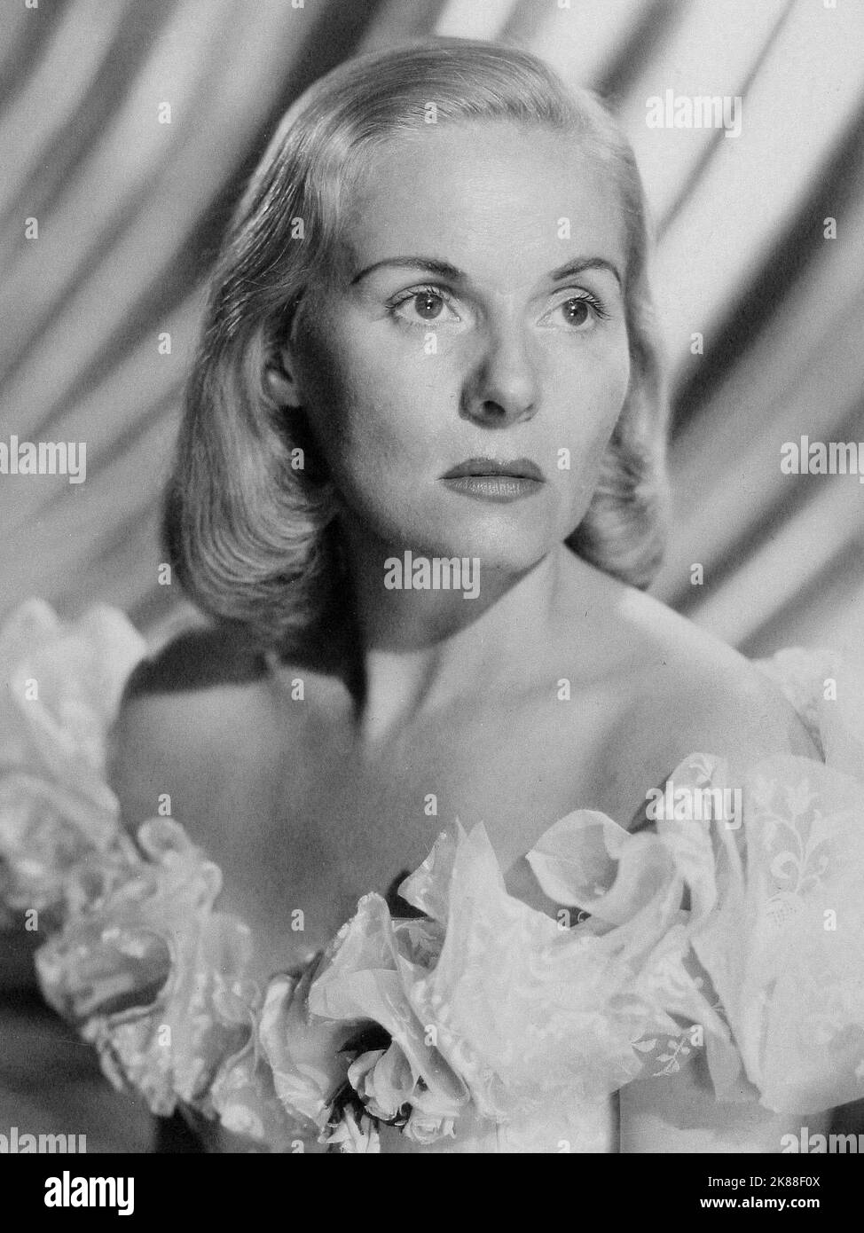 Ann Todd Actress 01 May 1947 **WARNING** This Photograph is for ...