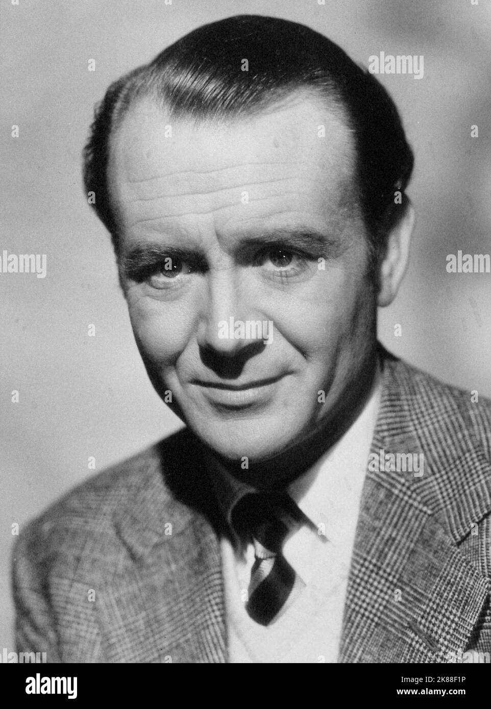 John Mills Actor 01 May 1948 **WARNING** This Photograph is for editorial use only and is the ...