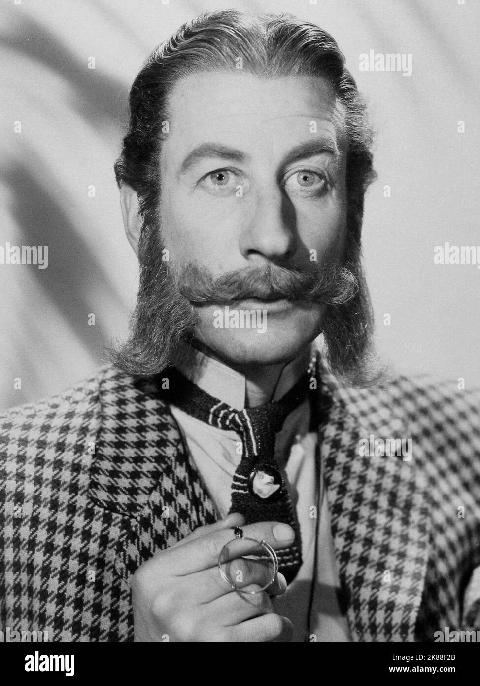 Roger Livesey Actor Long Faceial Sideboards 01 May 1947 **WARNING ...