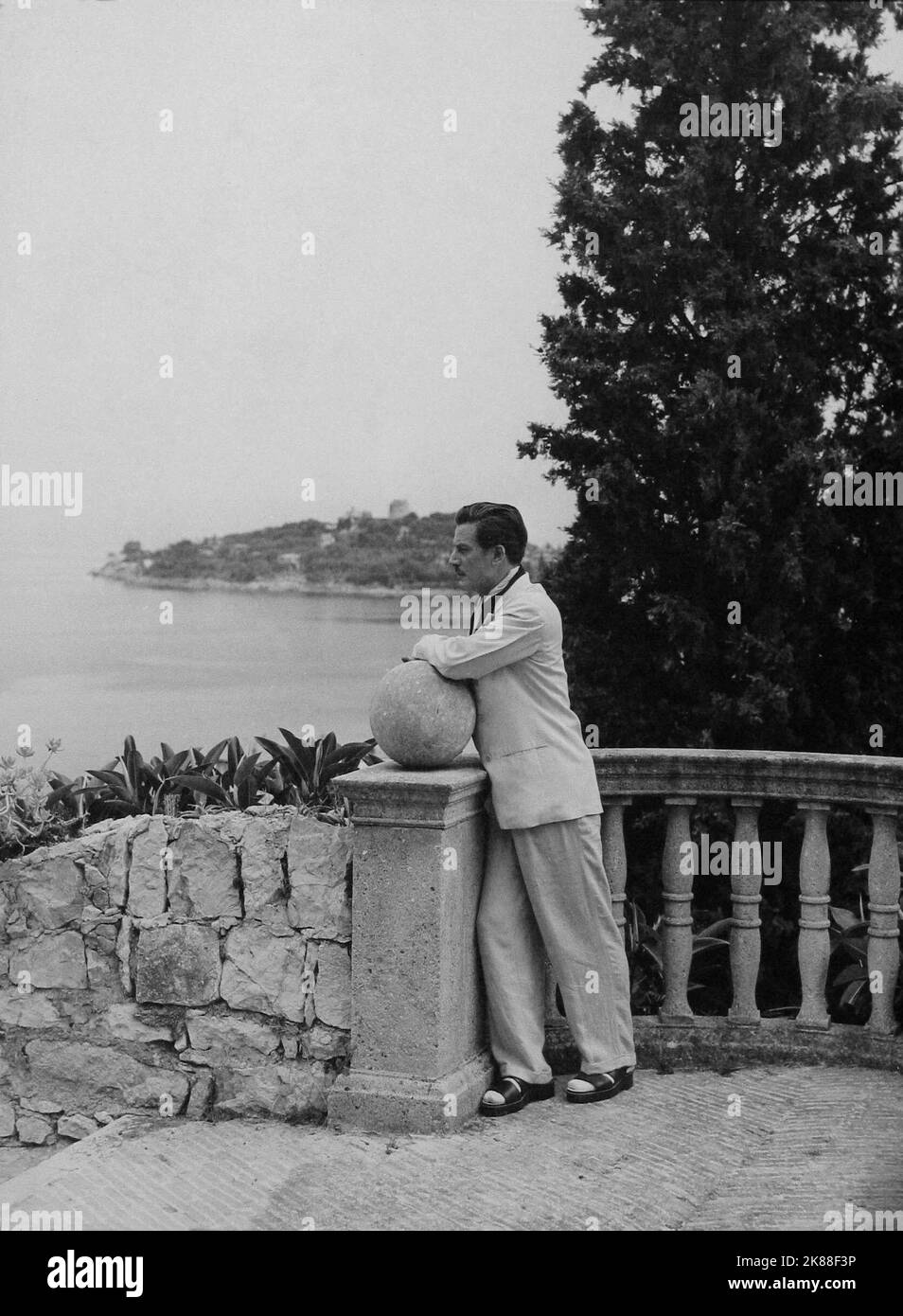 Anton walbrook hi-res stock photography and images - Alamy