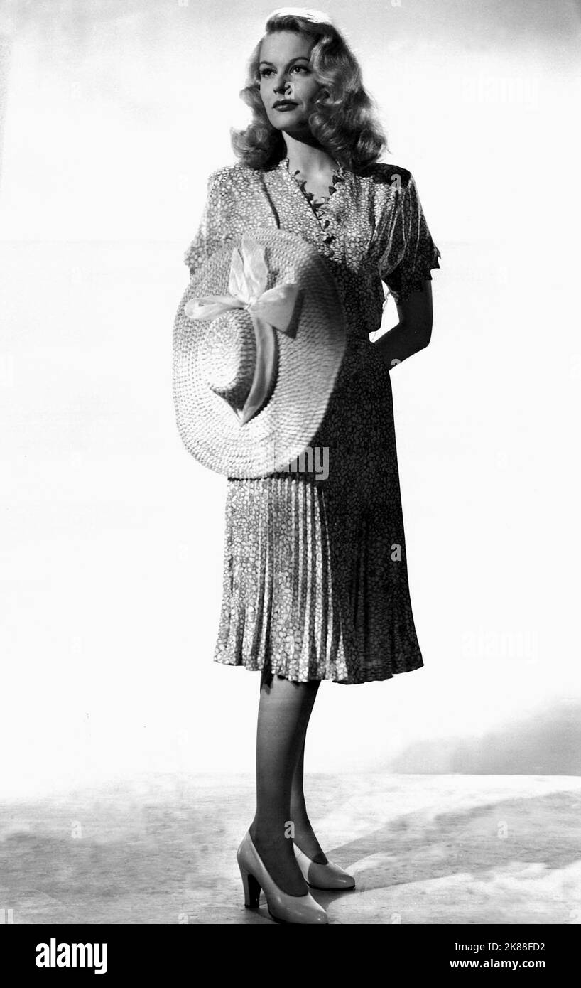 Sally Grey Actress 01 May 1945 **WARNING** This Photograph is for ...