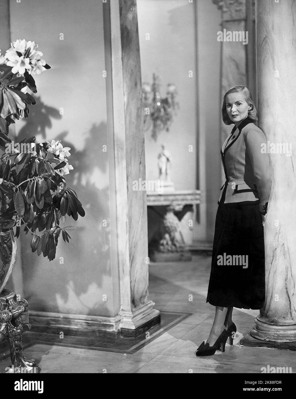 Ann Todd Actress 21 February 1947 **WARNING** This Photograph is for ...
