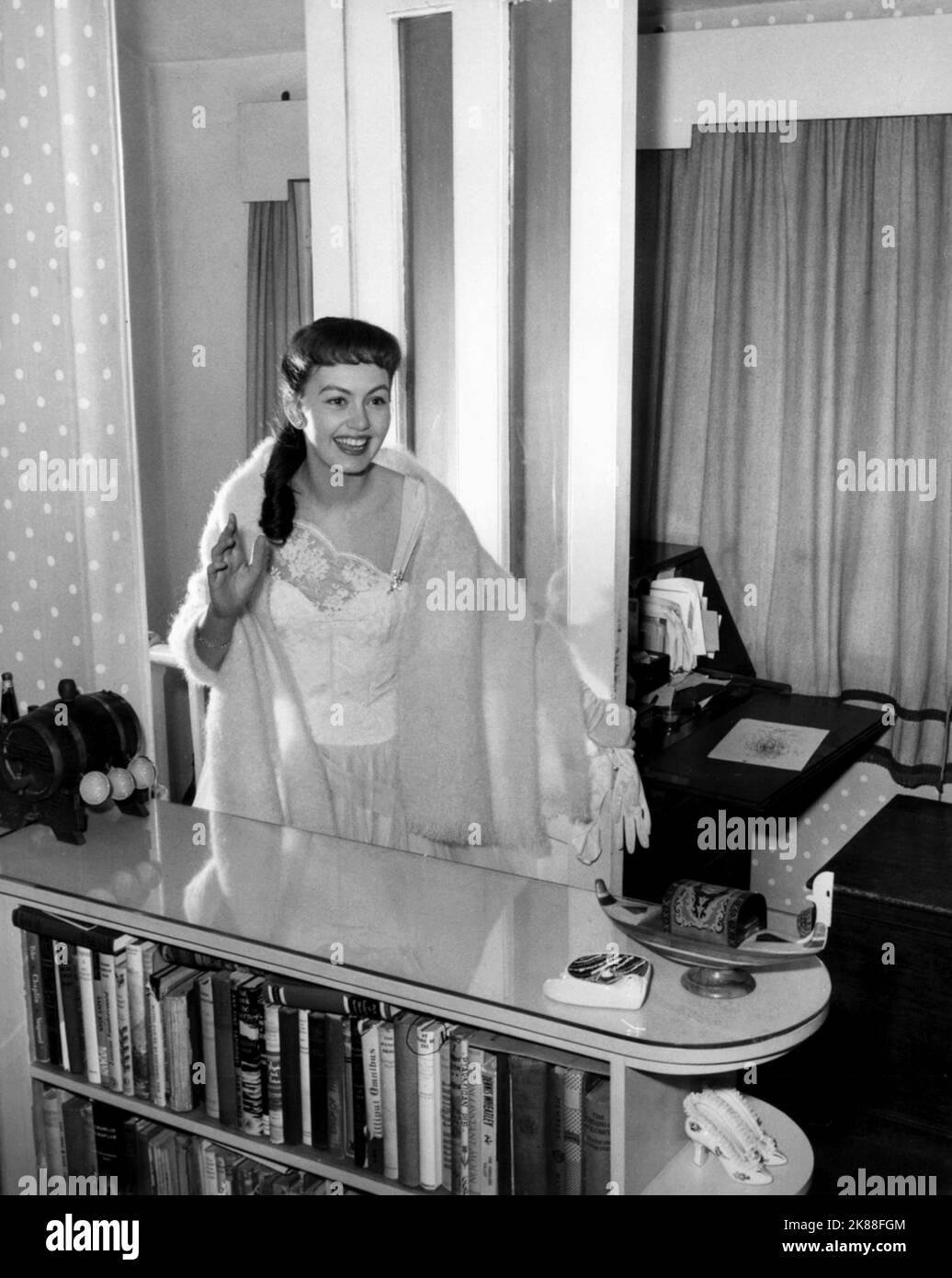 Janette Scott Actress 01 May 1954 **WARNING** This Photograph is for ...