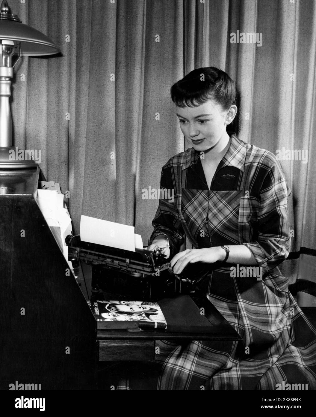 Janette Scott Actress 01 May 1954 **WARNING** This Photograph is for ...