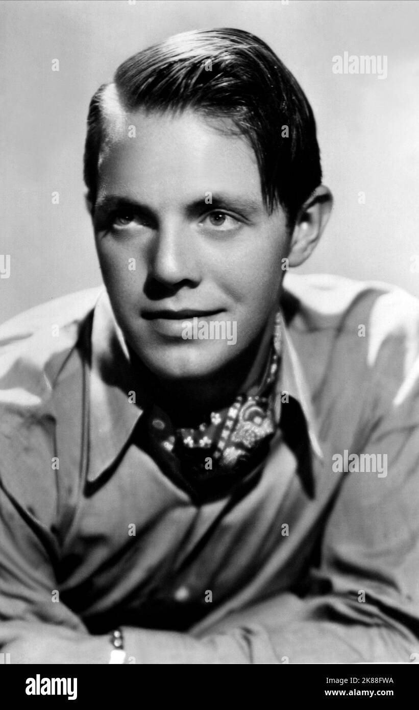 Louis Hayward Actor 01 May 1927 **WARNING** This Photograph is for ...
