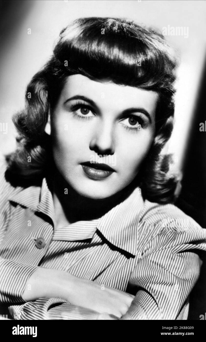 Sheila Sim Actress 01 May 1944 **WARNING** This Photograph is for ...