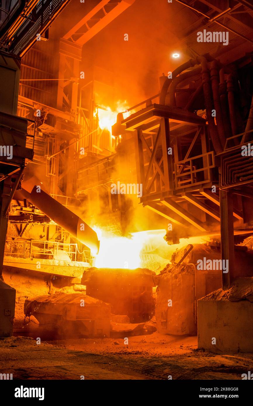 Ladle containing molten steel in mill Stock Photo - Alamy