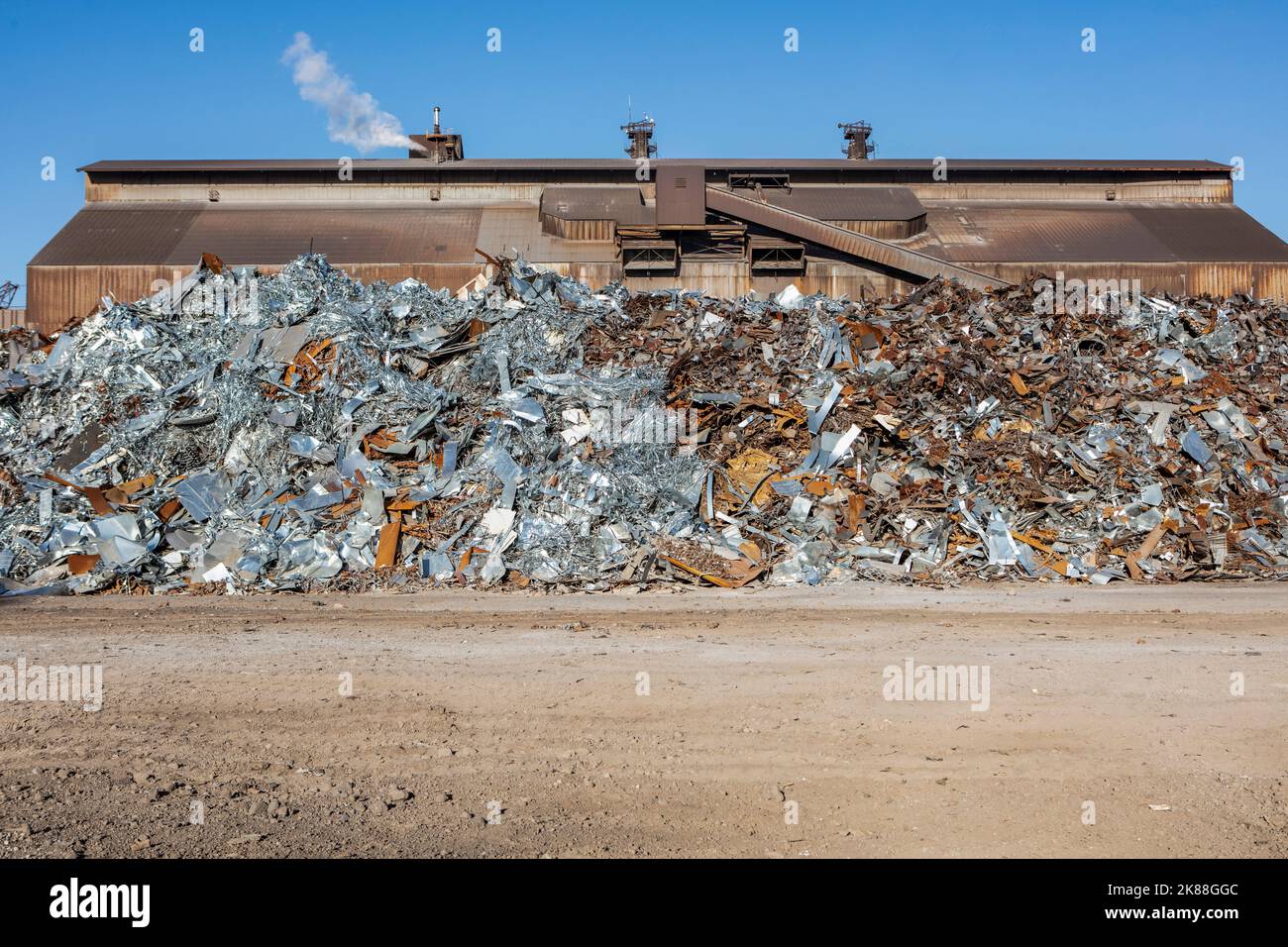 Scrap metal before used in steel mill Stock Photo - Alamy