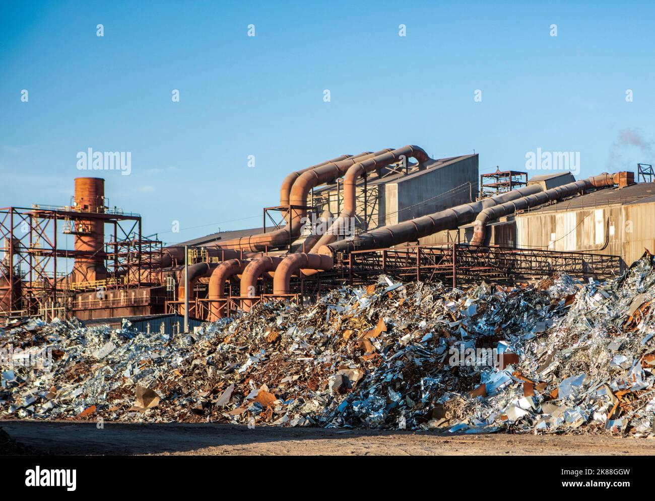 Scrap metal before used in steel mill Stock Photo - Alamy
