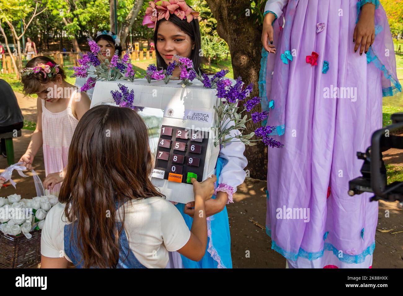 Brazil voting machine hi-res stock photography and images - Alamy