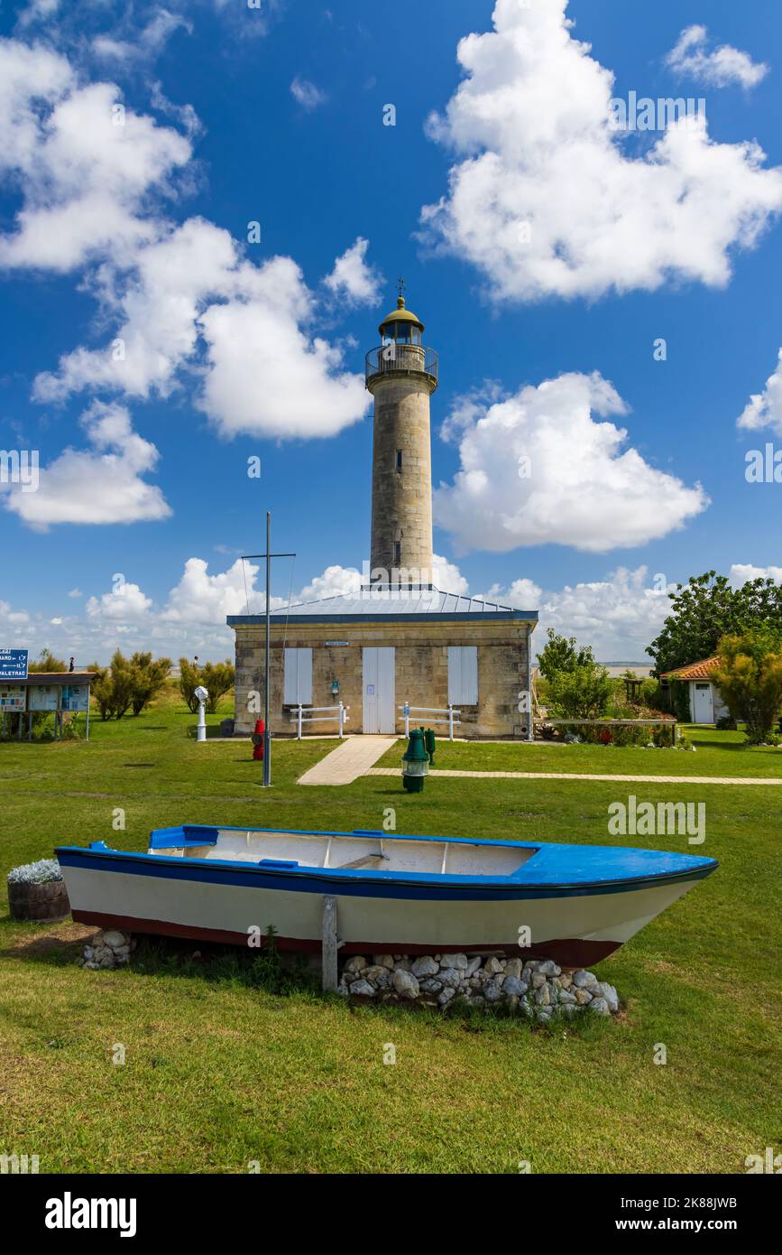 lighthouse called Phare de Richard in Aquitaine, France Stock Photo - Alamy