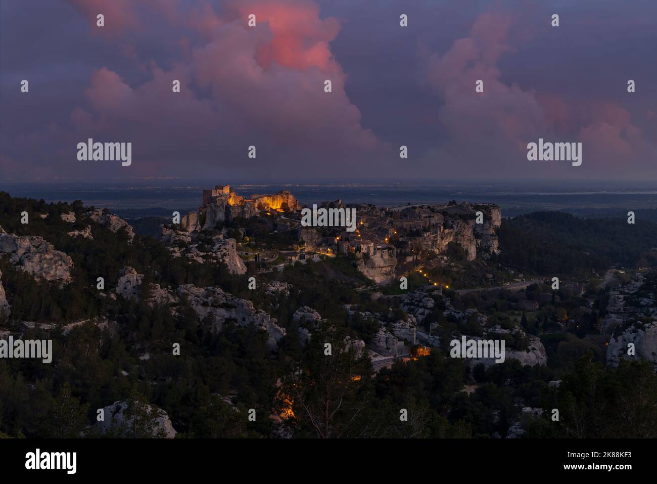 Medieval castle and village, Les Baux-de-Provence, Alpilles mountains ...
