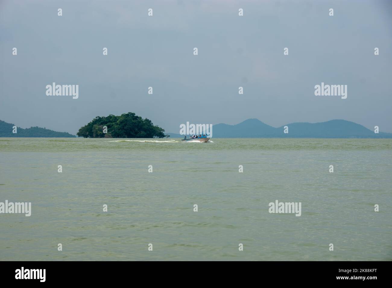 The Andaman Islands are an Indian archipelago in the Bay of Bengal ...