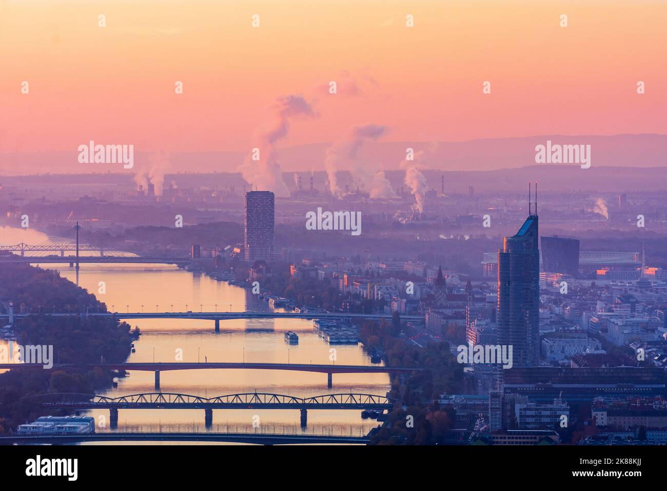 Wien, Vienna: sunrise at Vienna, river Donau (Danube), Millennium Tower ...