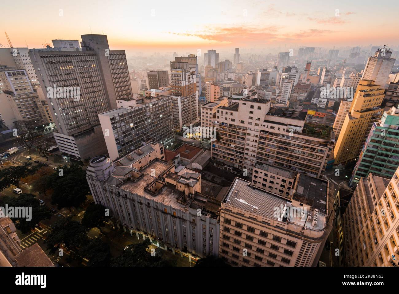 Concrete building sunrise hi-res stock photography and images - Alamy