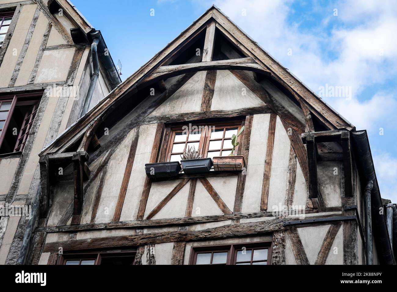 The oldest houses in Paris Stock Photo - Alamy