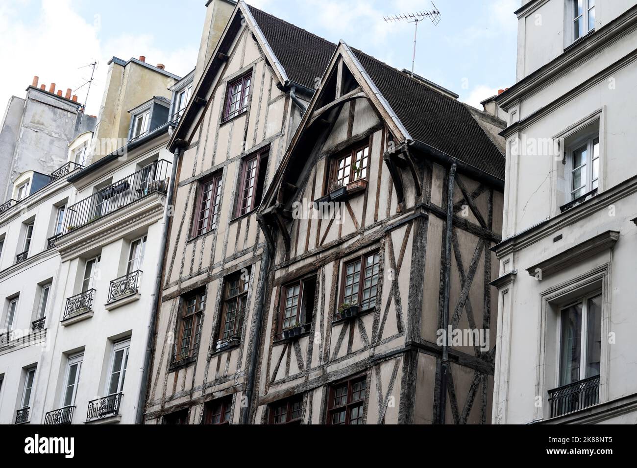 Old oldest house houses hi-res stock photography and images - Alamy