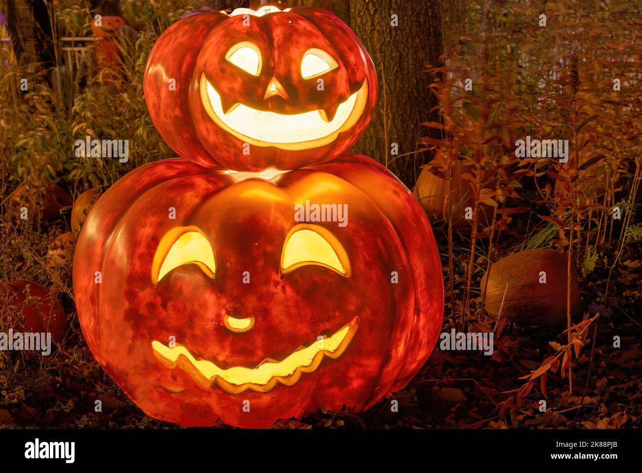 Halloween glow hi-res stock photography and images - Alamy