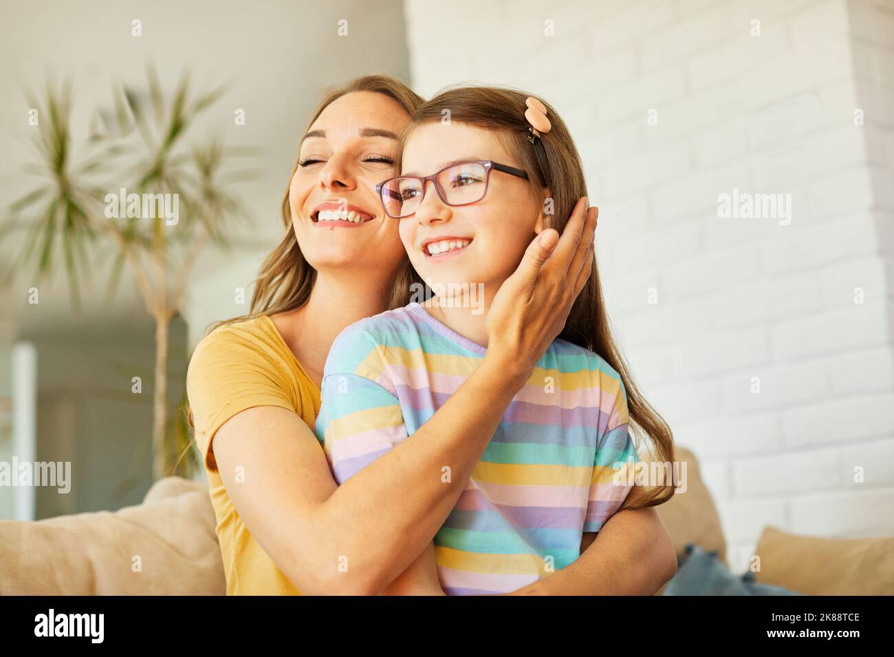 Mum hugging daughter adult hi-res stock photography and images - Alamy