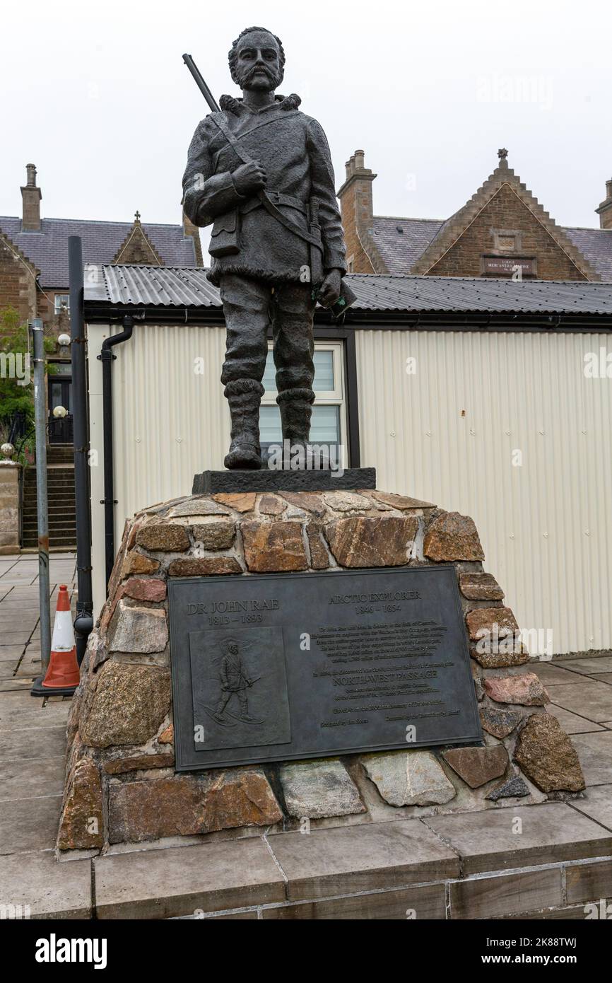 Statue of dr john rae hi-res stock photography and images - Alamy
