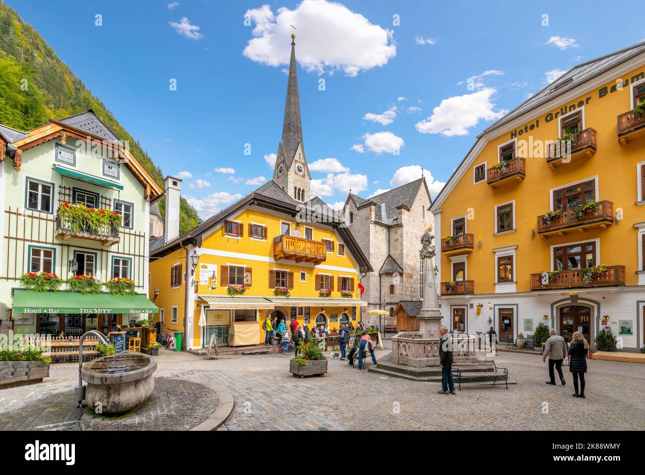 Hallstatt austria trinity hi-res stock photography and images - Alamy