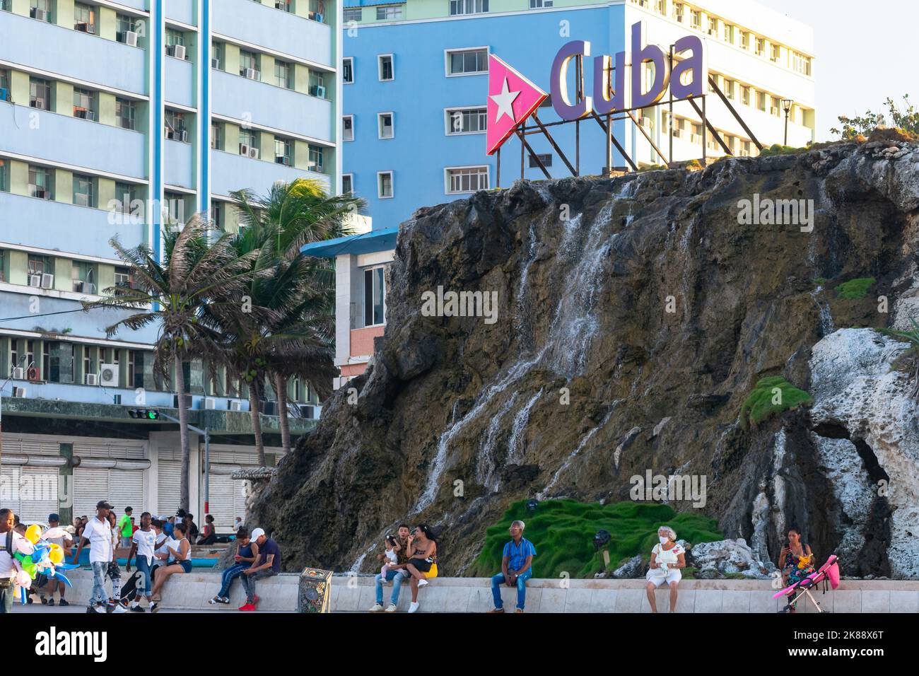 23 y malecon hi-res stock photography and images - Alamy
