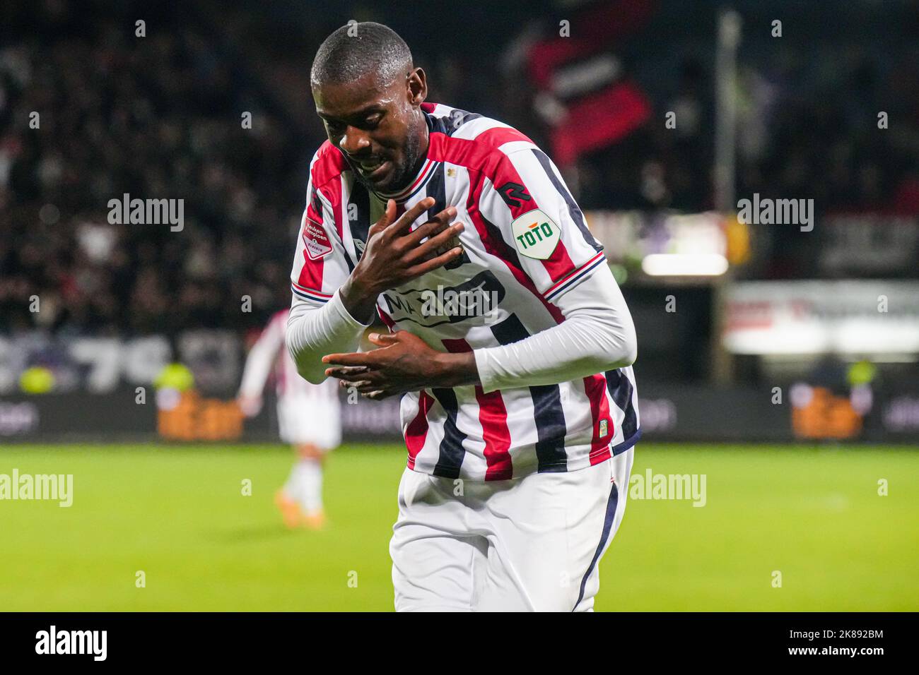 TILBURG, NETHERLANDS - OCTOBER 21: Jeremy Bokila of Willem II ...