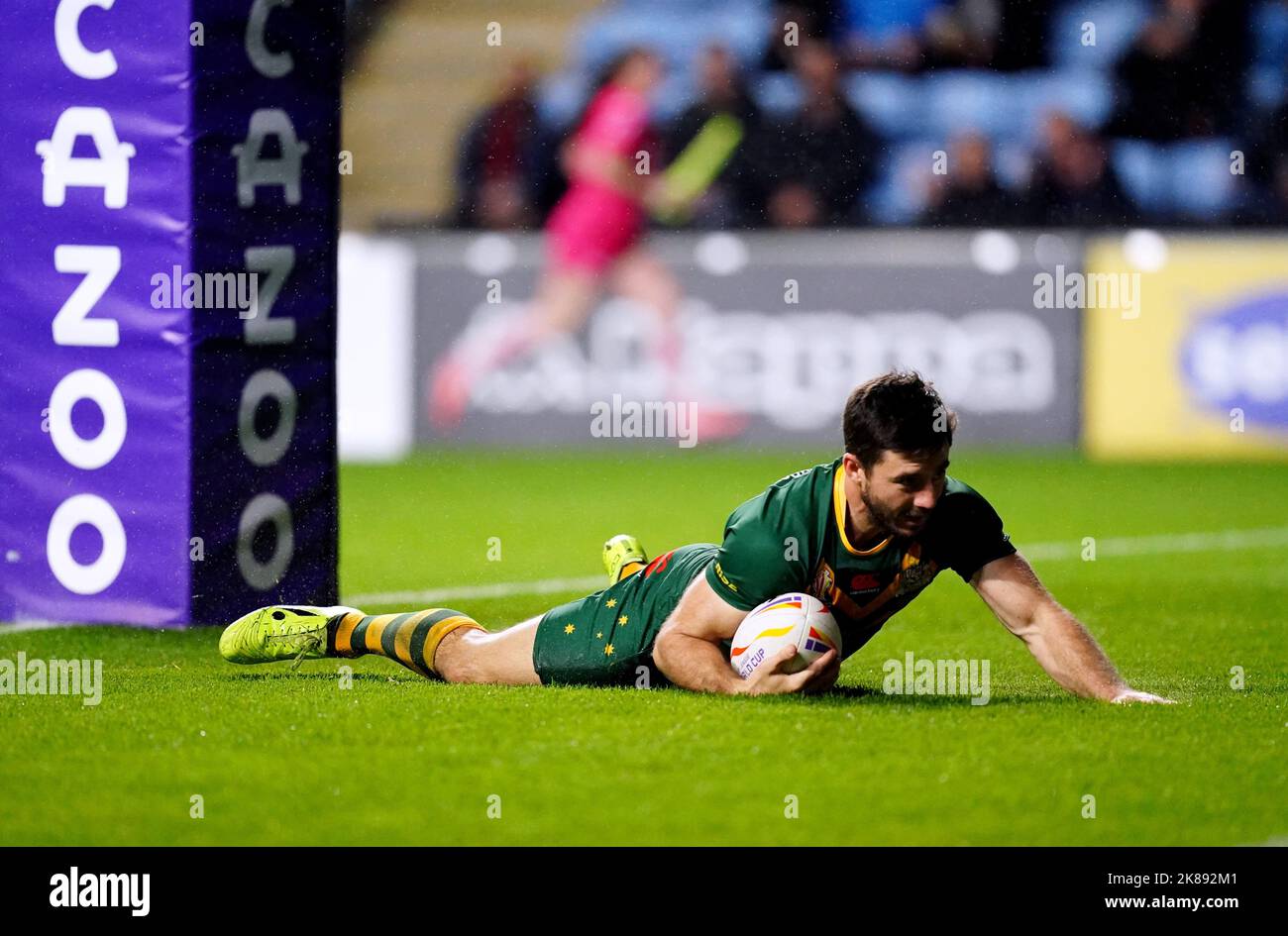 Australia's Ben Hunt scores his side's ninth try of the game during the ...